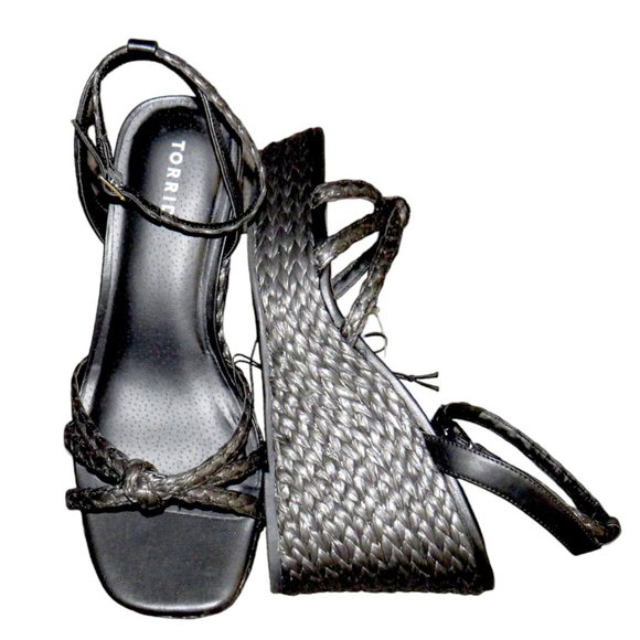 torrid | Shoes | Torrid Size 2ww Black Strappy Braided Raffia Look ...